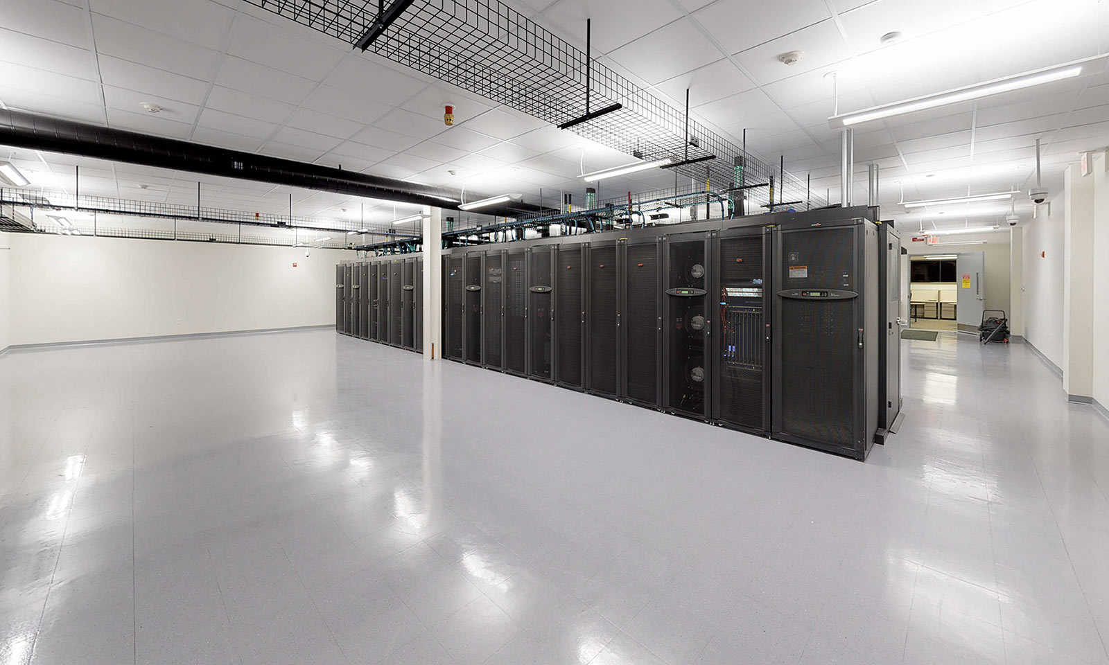 30 Community Dr - Data Center | HVAC | New England Air Systems
